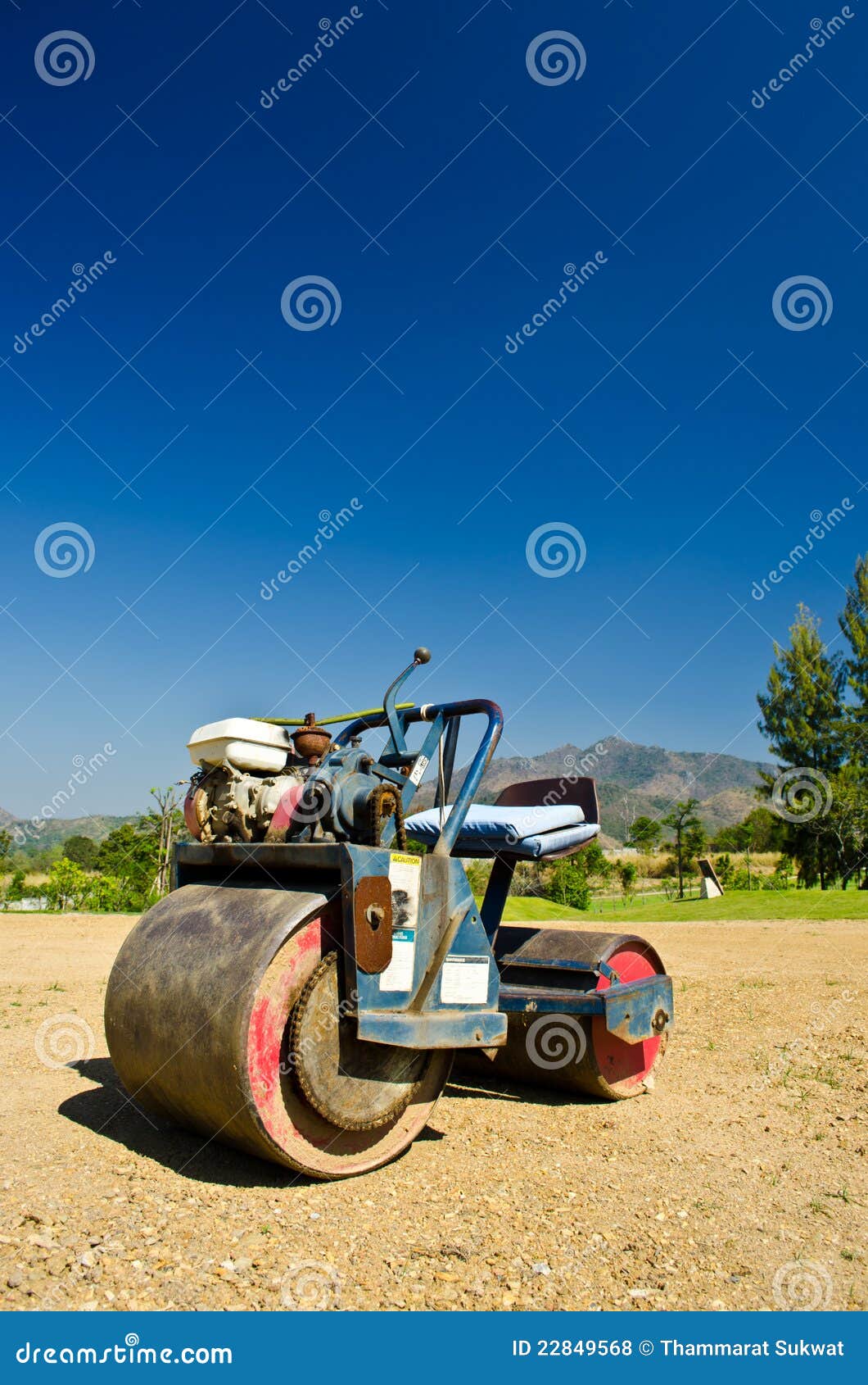 Mini steamroller foto de stock. Imagem de azul, lazer - 22849568