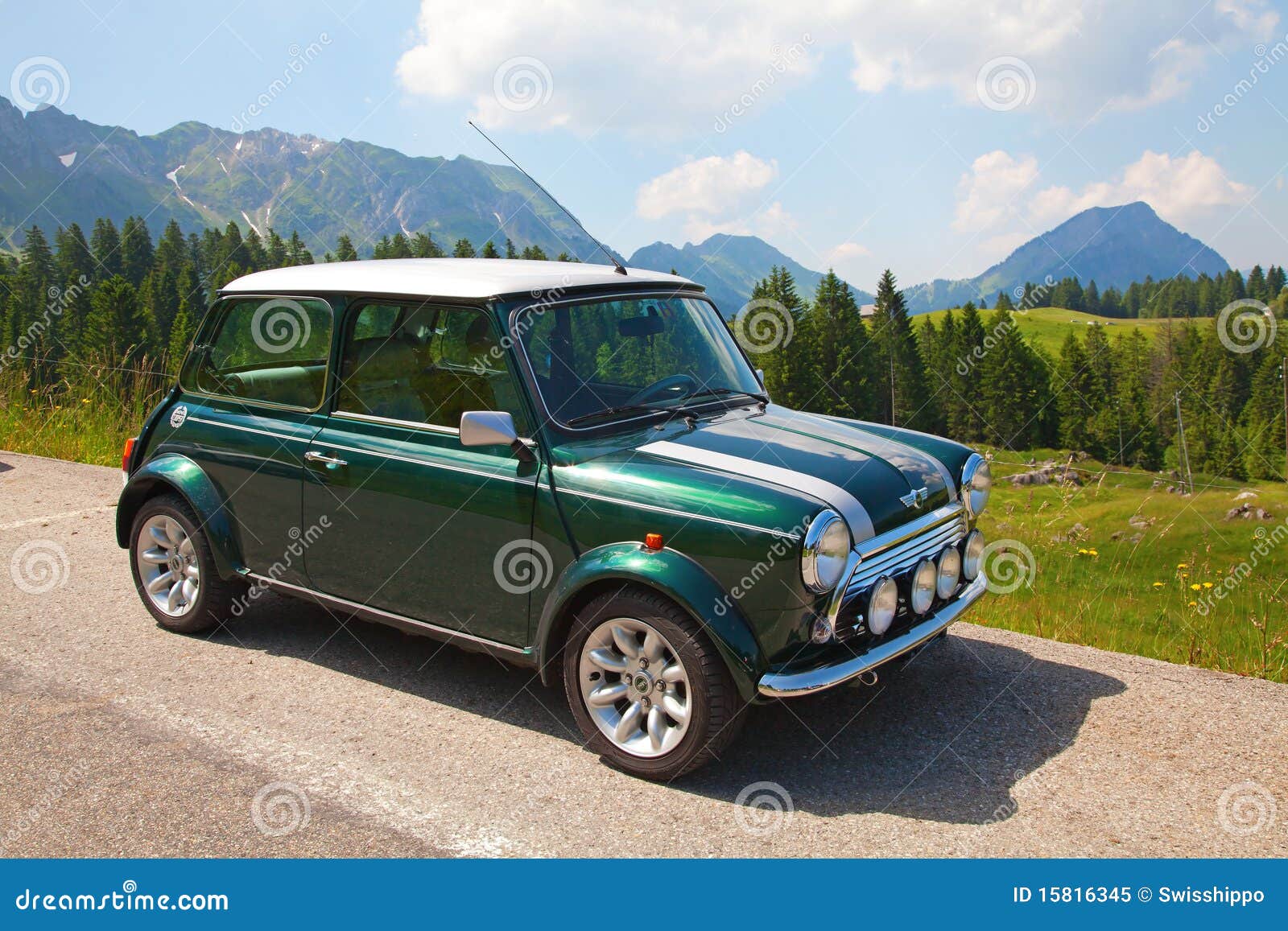 Mini tanoeiro imagem editorial. Imagem de velho, nostalgia - 15816345