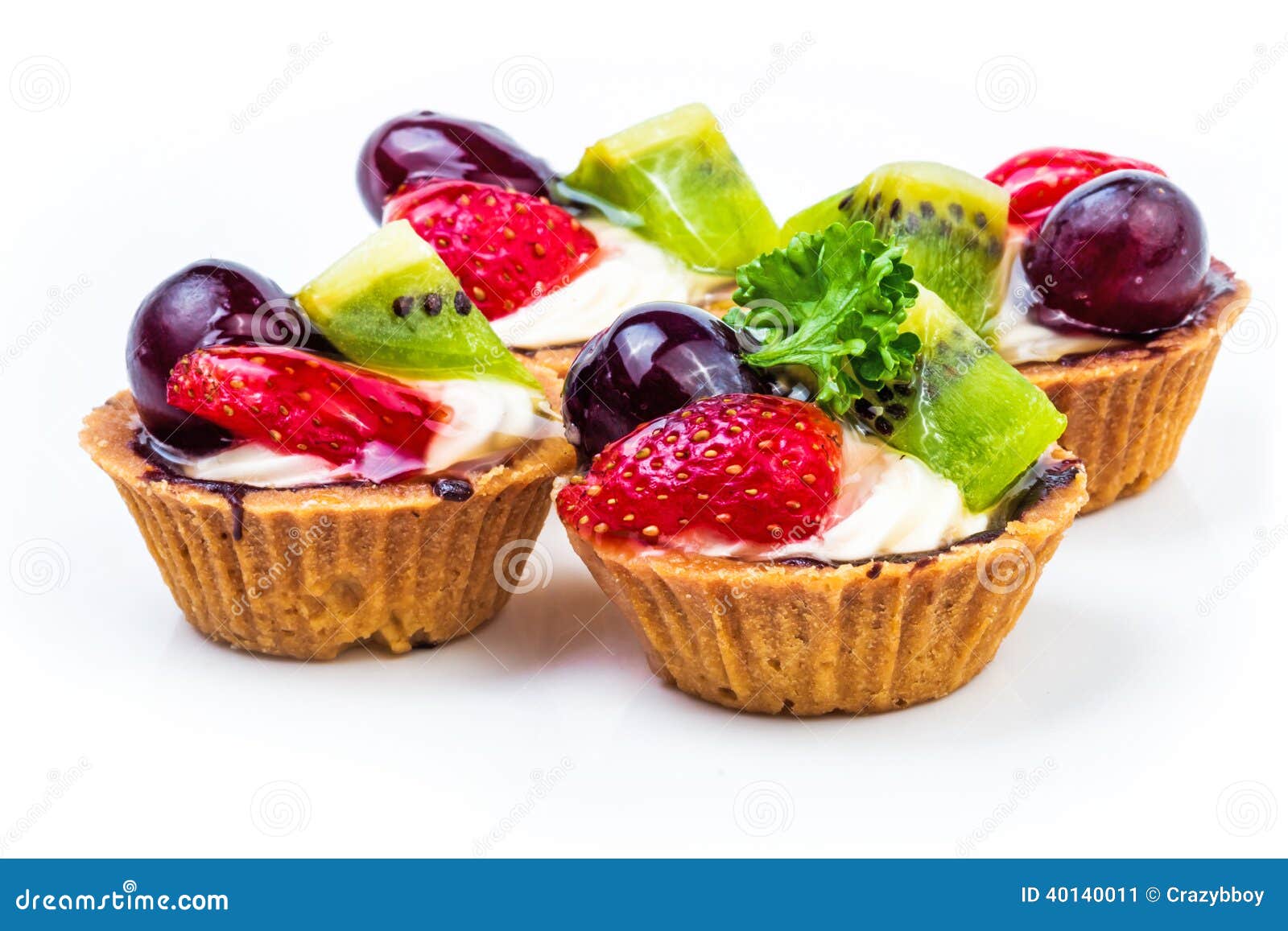 Mini tarte de fruit image stock. Image of baies, miellée - 40140011