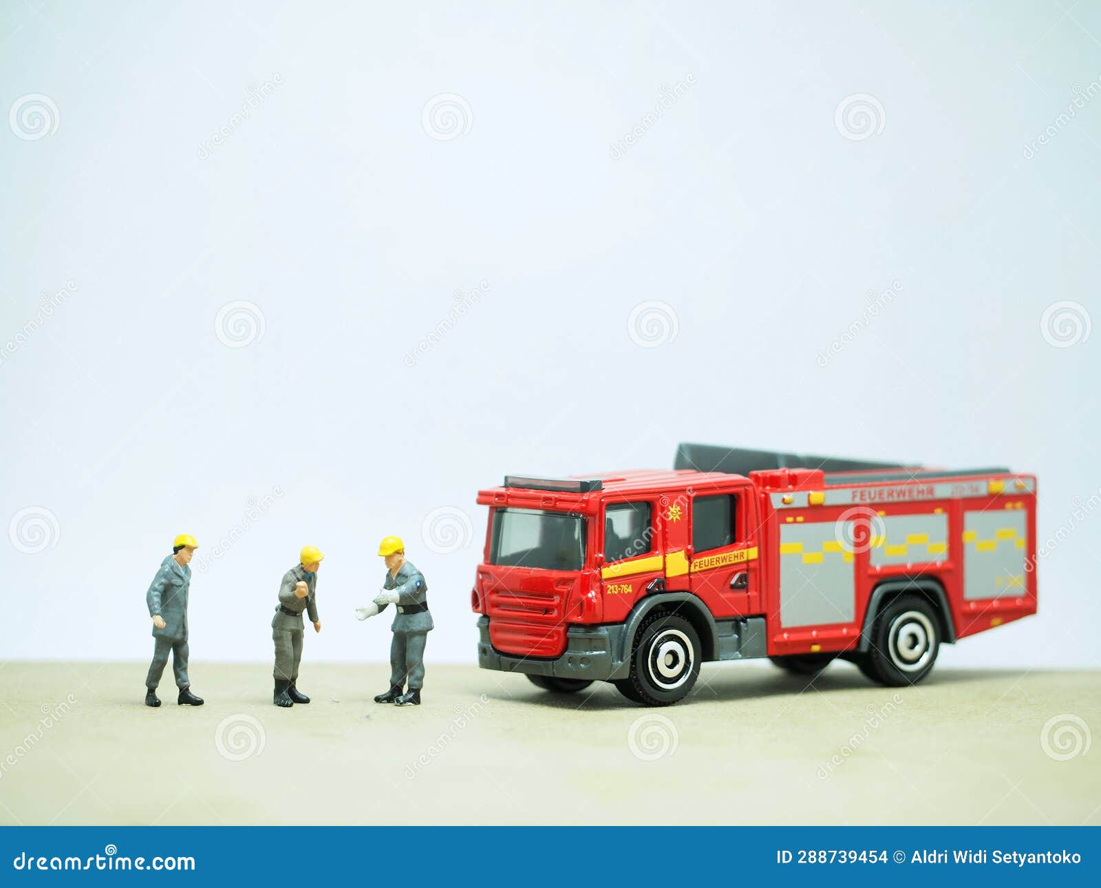 Firefighter Concept. Fireman Using Water And Extinguisher To Fighting ...