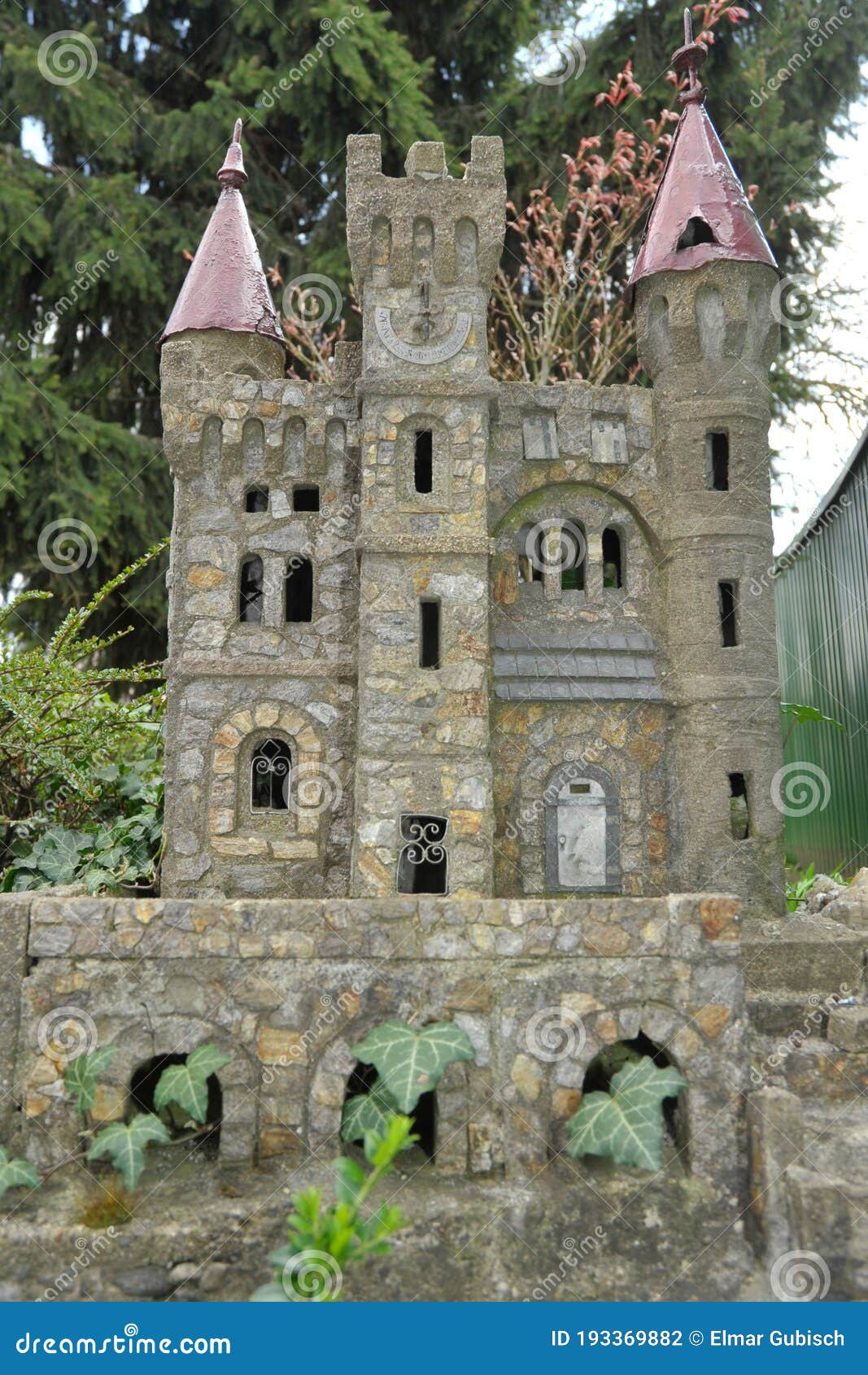 Miniature Castle in the Garden Stock Photo - Image of market, dwelling ...