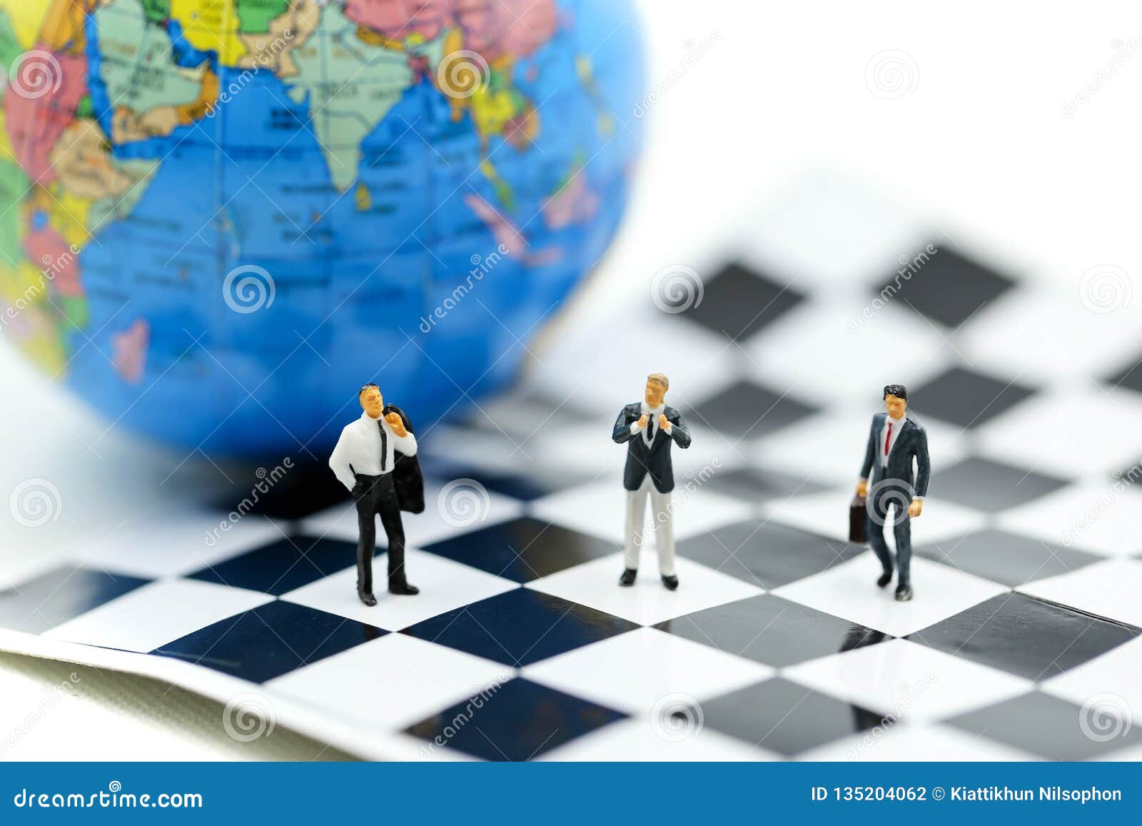 Miniature People : Business Team Strategy Training with Chess,target ...