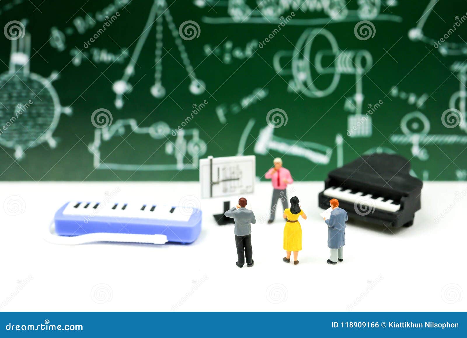 Miniature People : Teacher and Student with Piano Class of Music Stock ...