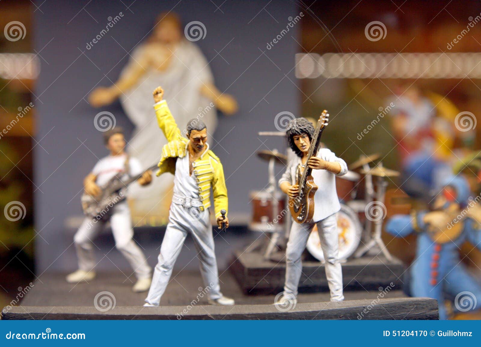 Miniature scene - Queen editorial image. Image of musician - 51204170