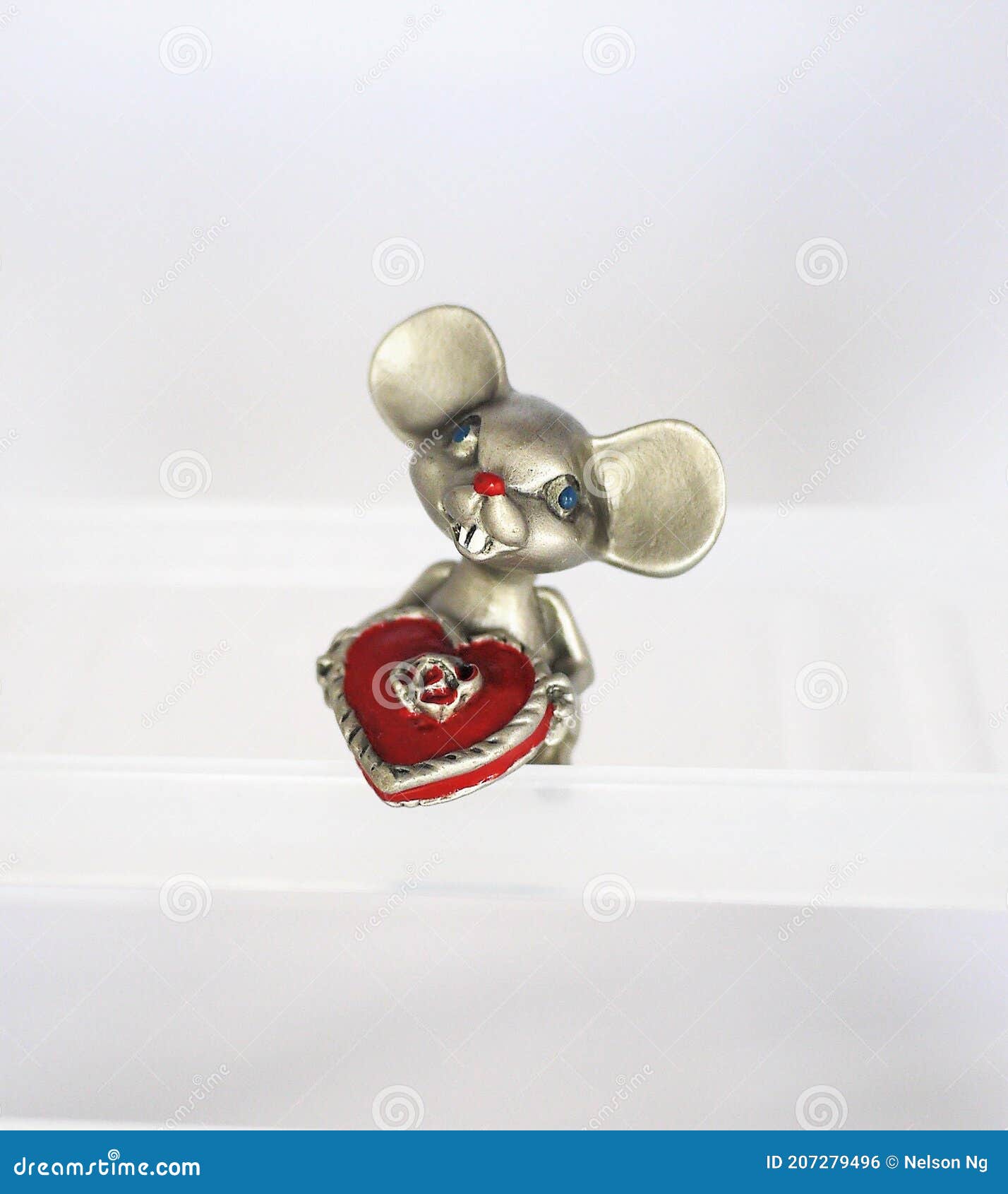 Miniatures Mouse Made with Malaysia Selangor Pewter Stock Photo - Image ...