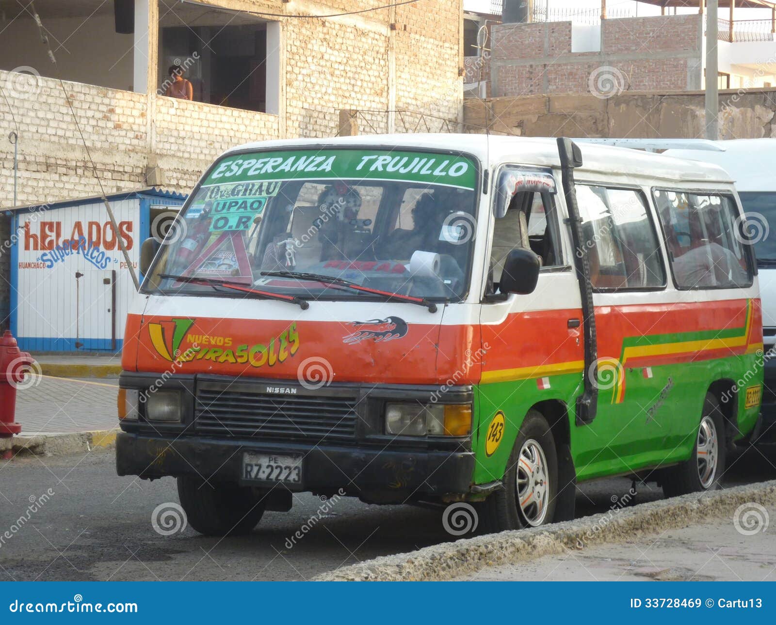 Minibus editorial stock image. Image of peru, minibus - 33728469