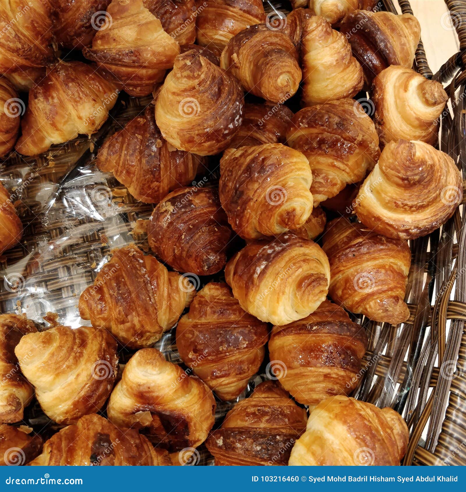 Minicroissant stock foto. Image of nantucket, gebakje - 103216460