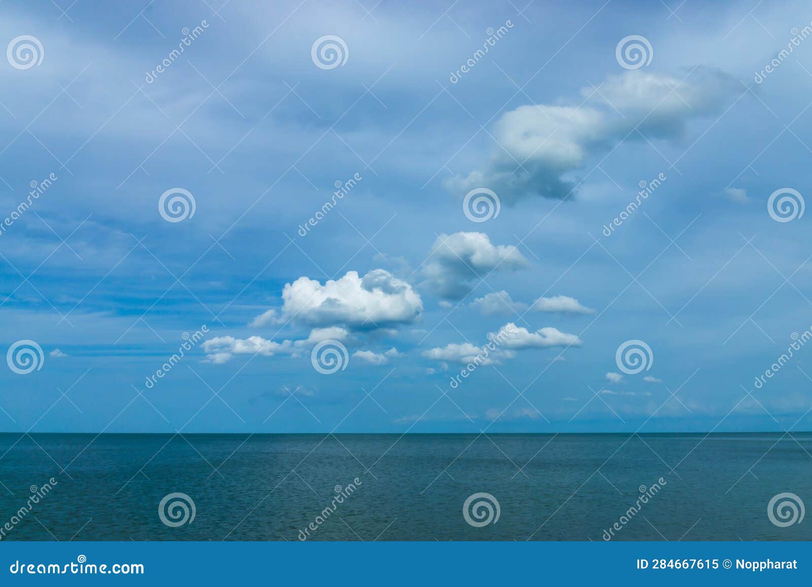 Minimal Sea with Tiny Clouds Stock Image - Image of landscape, view ...