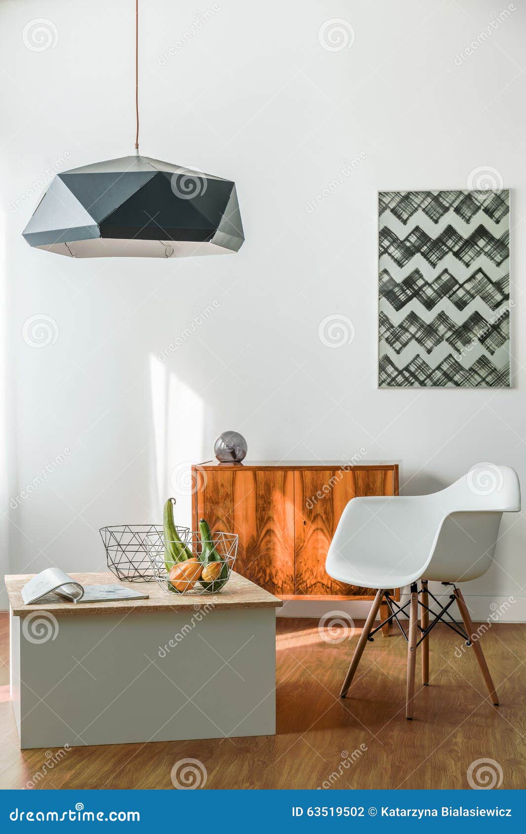 Creative Art Room Showroom Living Room Full Of Paintings Pictures ...