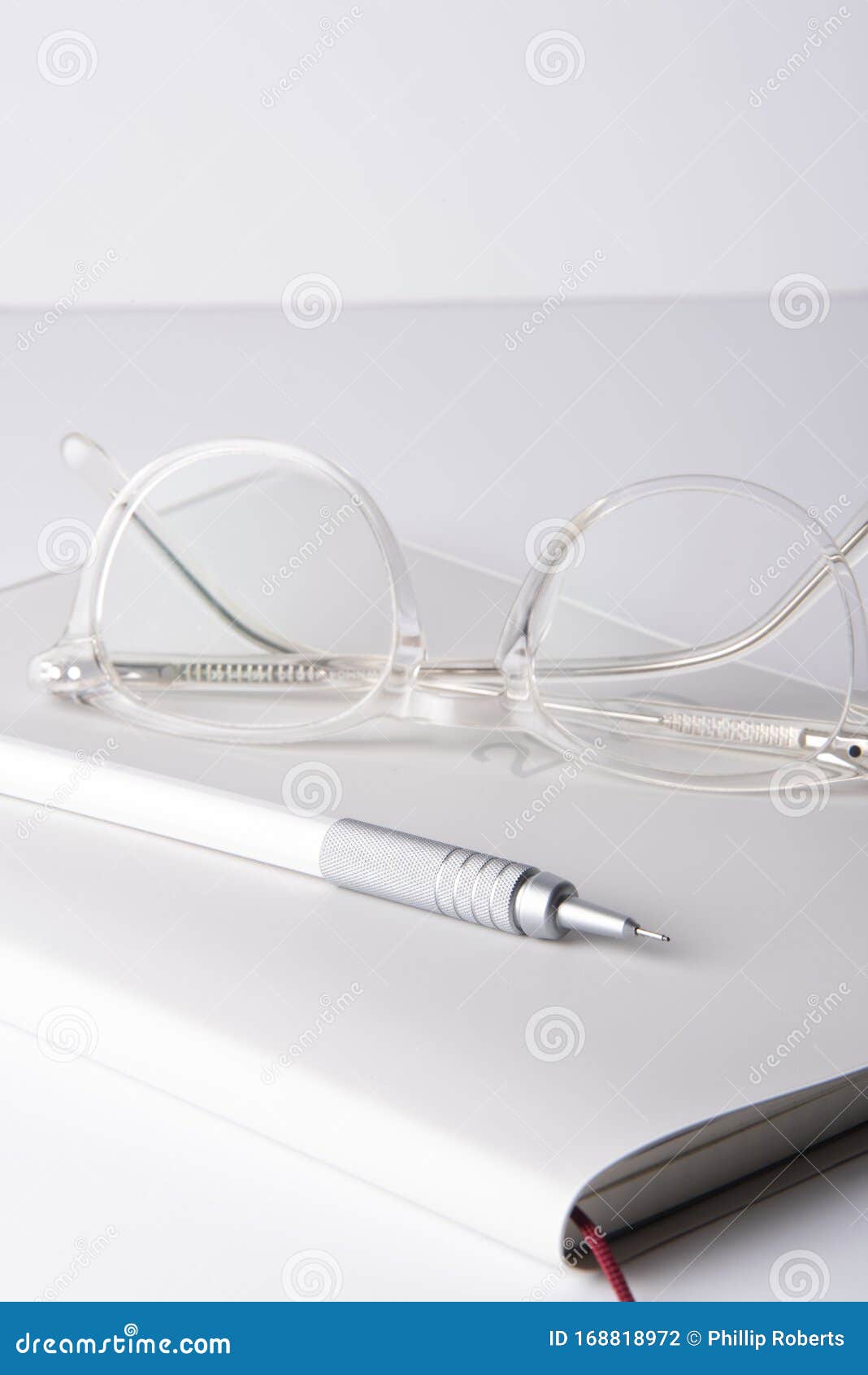 Clear Spectacles and Pen on a 2020 Diary Stock Photo - Image of ...