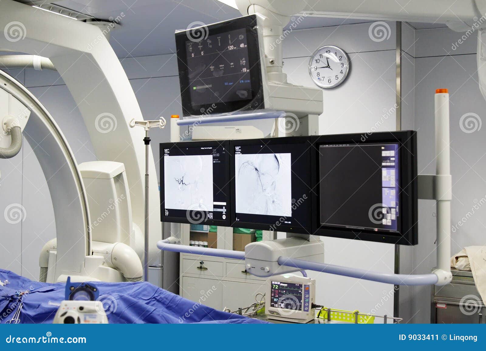 Minimally invasive surgery stock image. Image of physician - 9033411