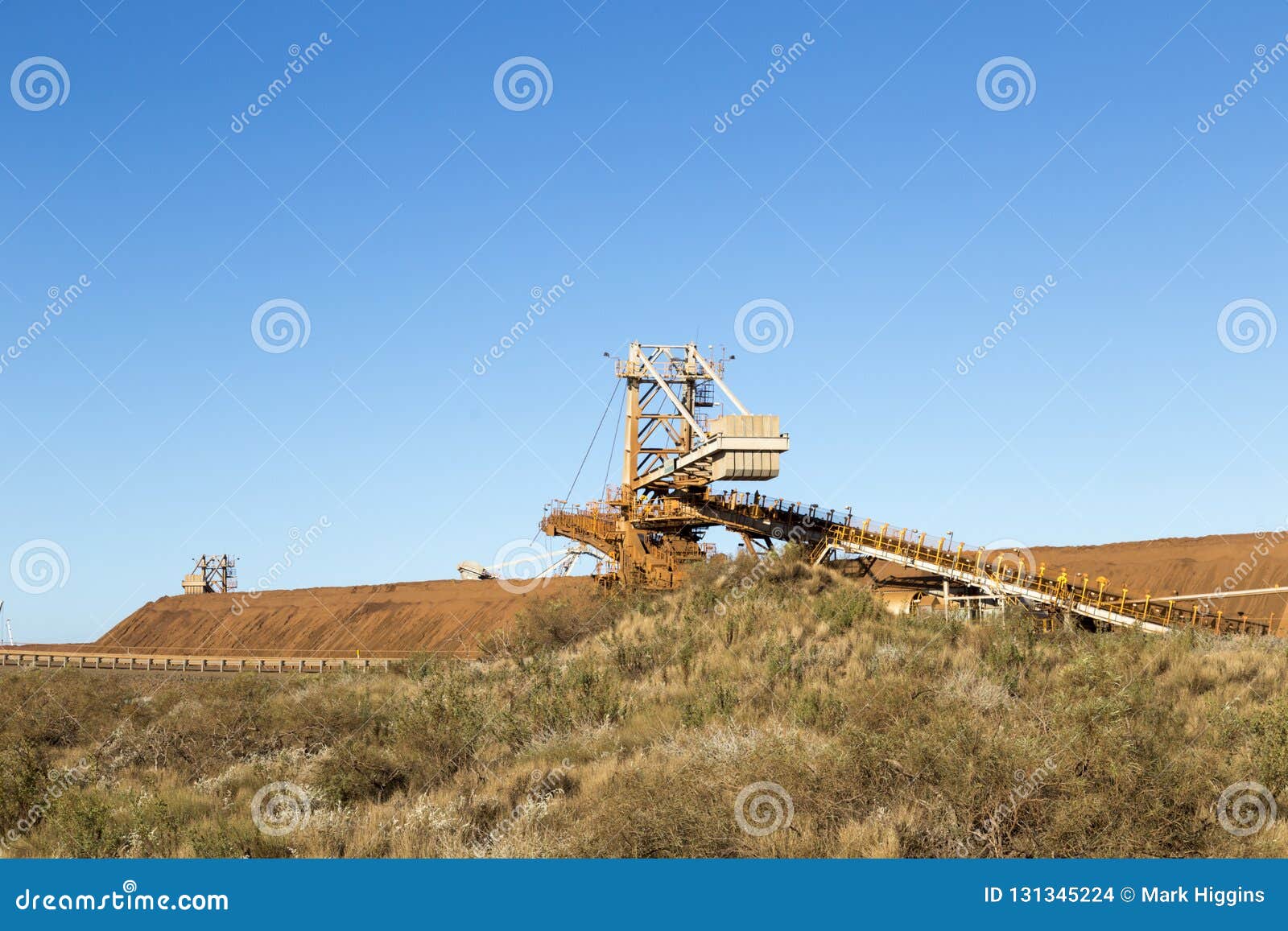 Mining in Australia Some of the Infrastructure for Mining Iron Ore ...