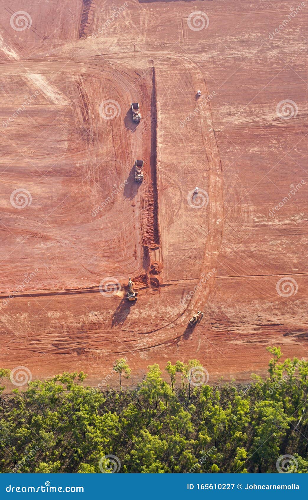 Mining bauxite at Weipa stock image. Image of bauxite - 165610227