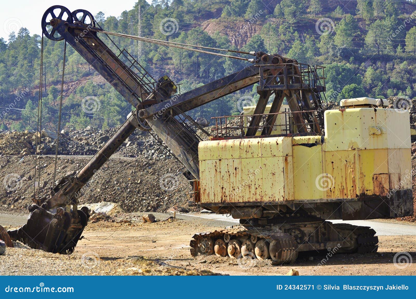 Mining Big Machines Backhoe - Riotinto Stock Image - Image of moving ...