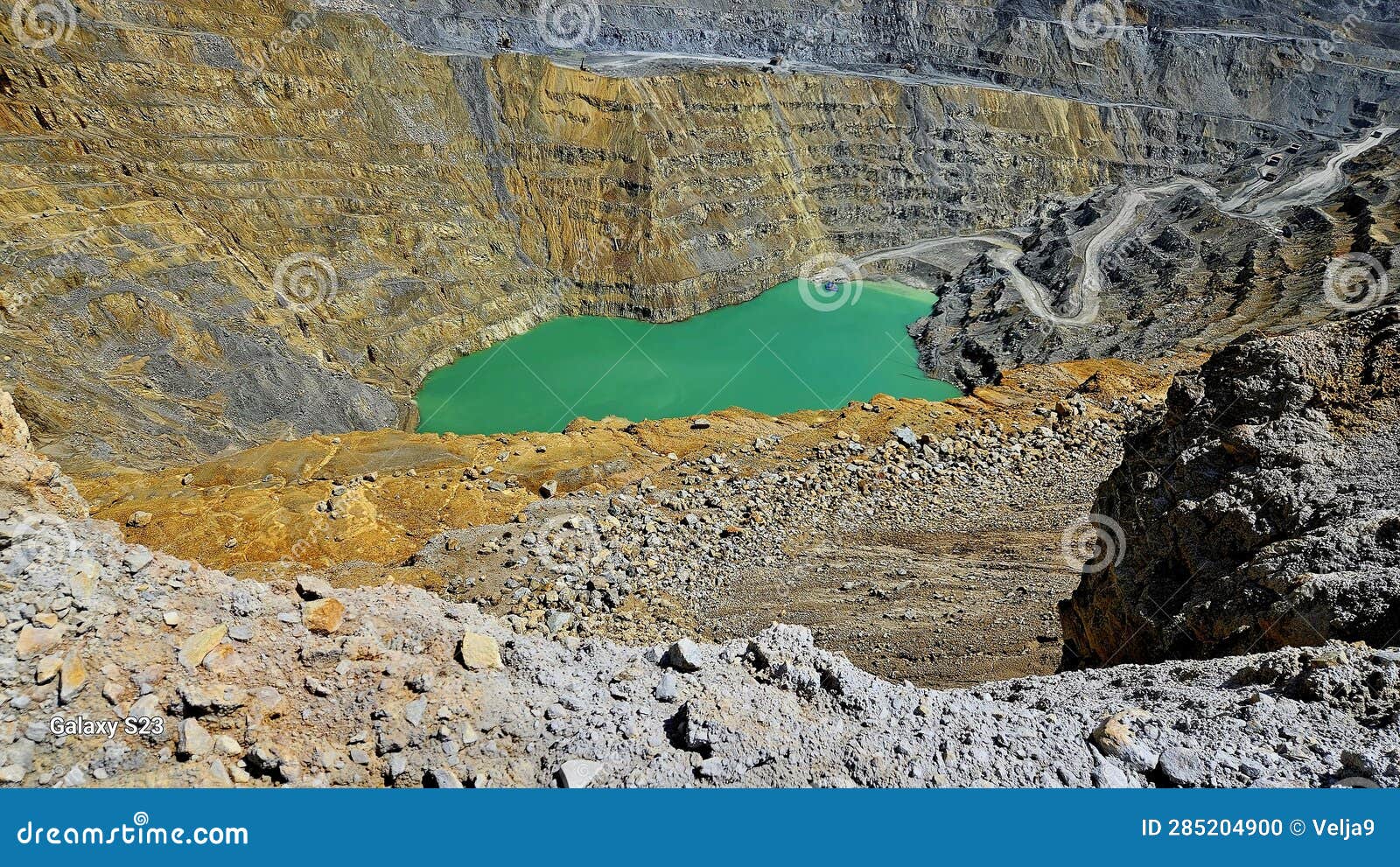 Mining cooper gold stock photo. Image of gold, zijin - 285204900