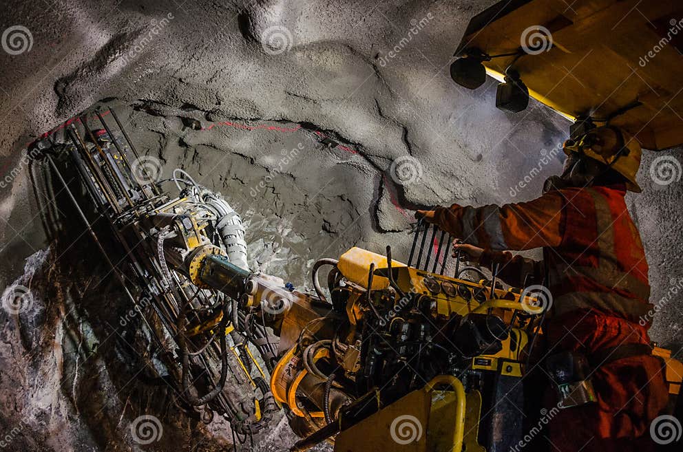 Mining machine arm stock photo. Image of machine, iron - 109422114