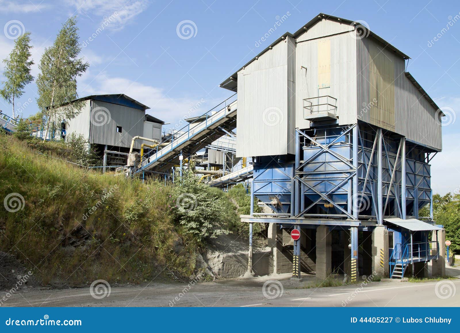 Mining in the quarry stock image. Image of rock, dust - 44405227