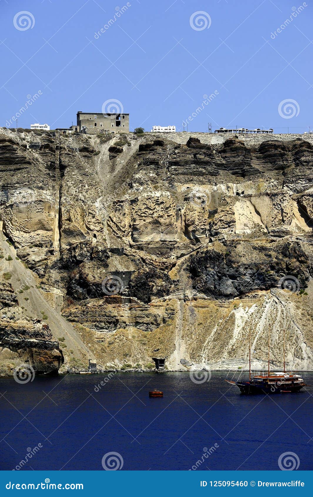 The Mining Room on the Cliff Top Stock Photo - Image of ocean, cliffs ...