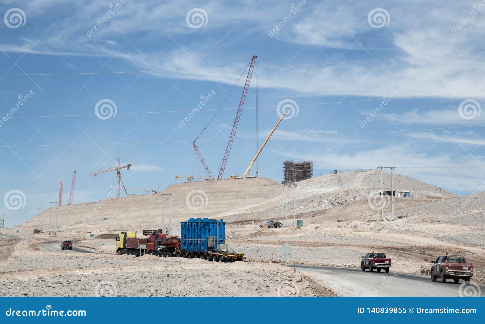 Mining work in desert editorial image. Image of desert - 140839855