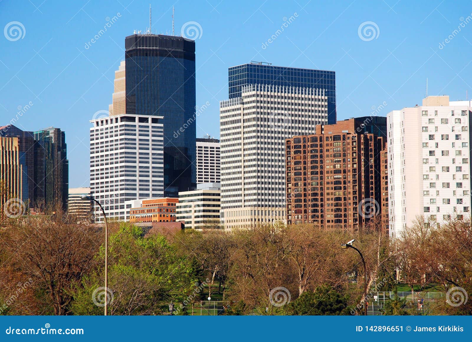 Minneapolis, Minnesota Skyline Editorial Photo - Image of central ...