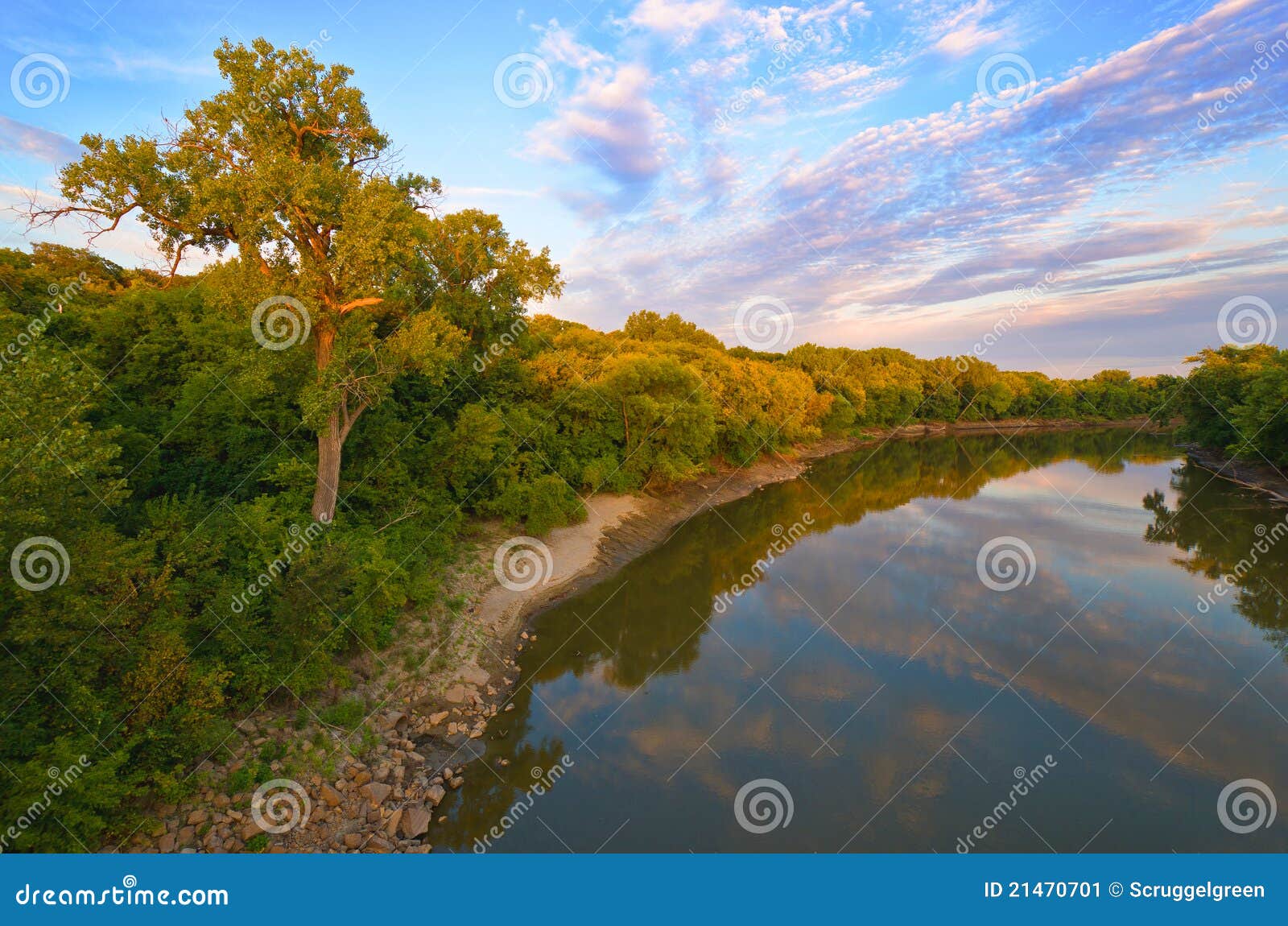 Minnesota River Sunset stock image. Image of field, cloud - 21470701