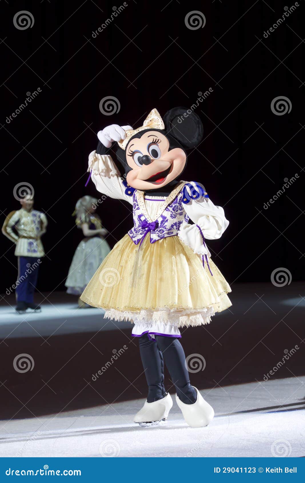 Minnie Dressed Up in Purple Editorial Stock Photo - Image of skates ...