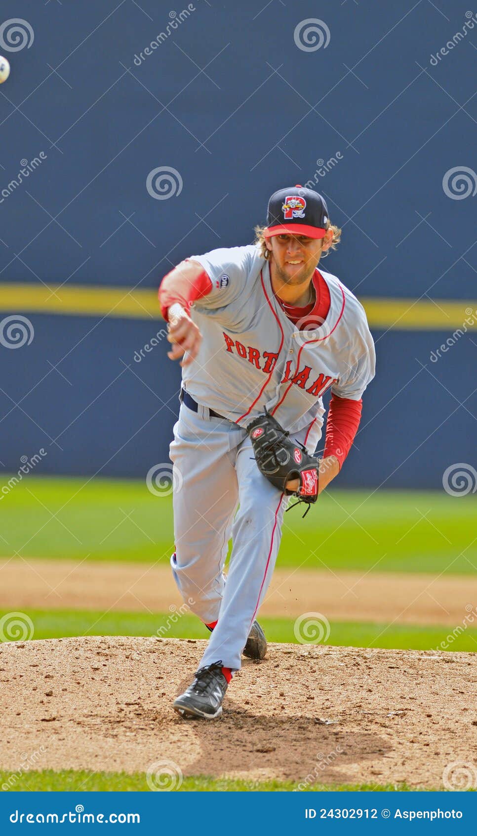 Minor League Baseball Pitcher - Delivery Editorial Photography - Image ...