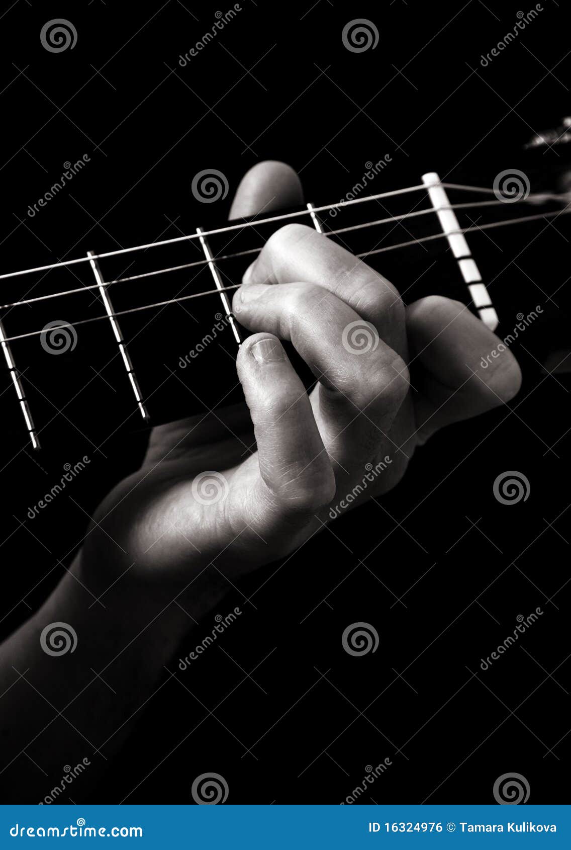 Minor seventh chord (Am7) stock photo. Image of music - 16324976