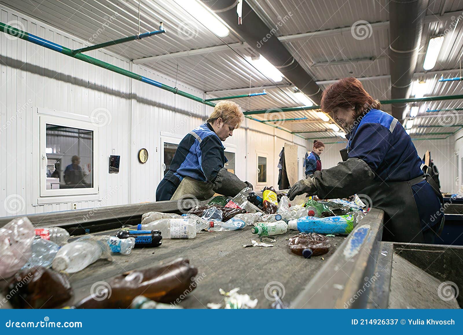 Conveyor Sorting Belt At Distribution Warehouse. Distribution Hub For ...