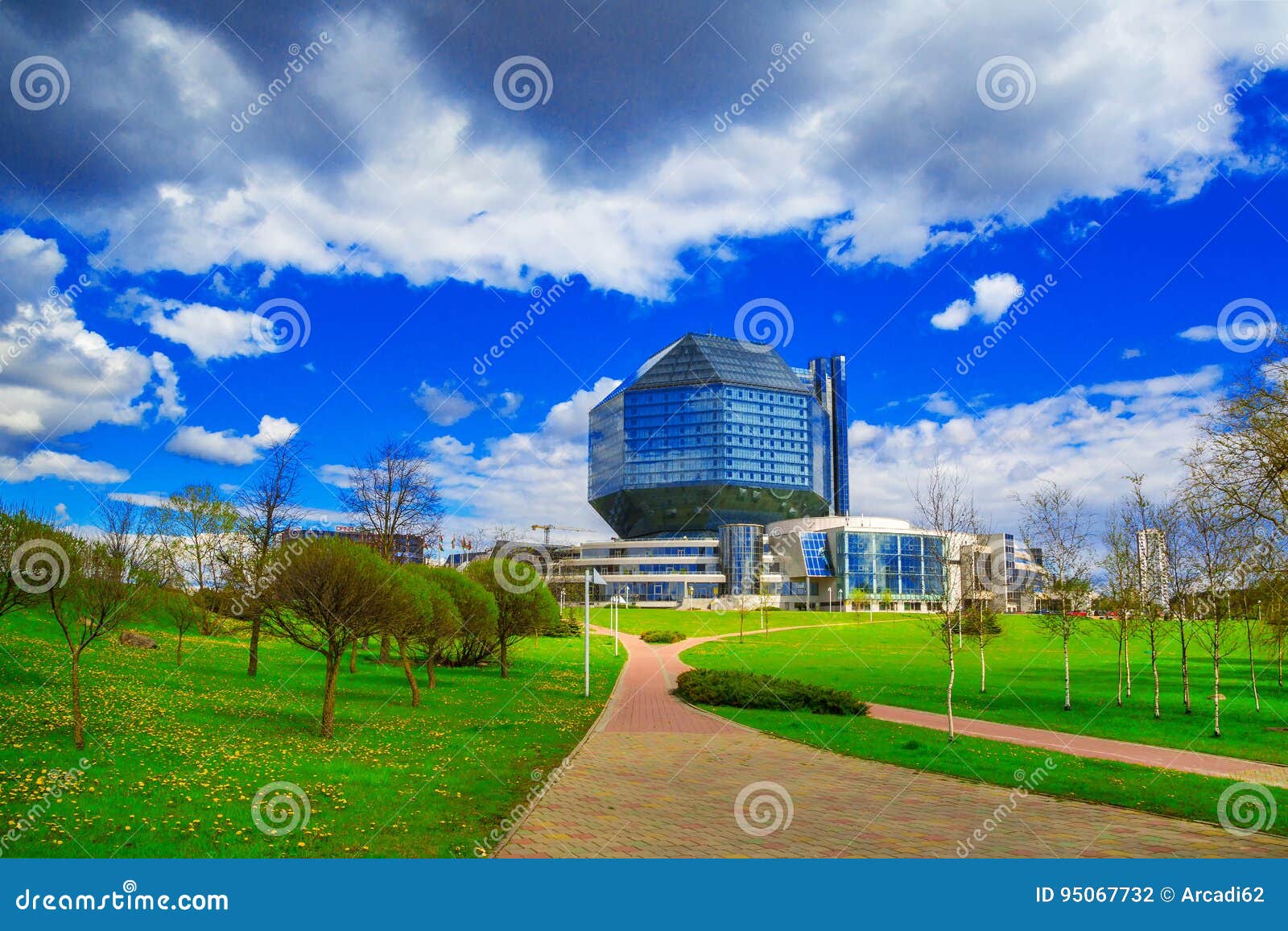 Minsk, National Library editorial photography. Image of culture - 95067732