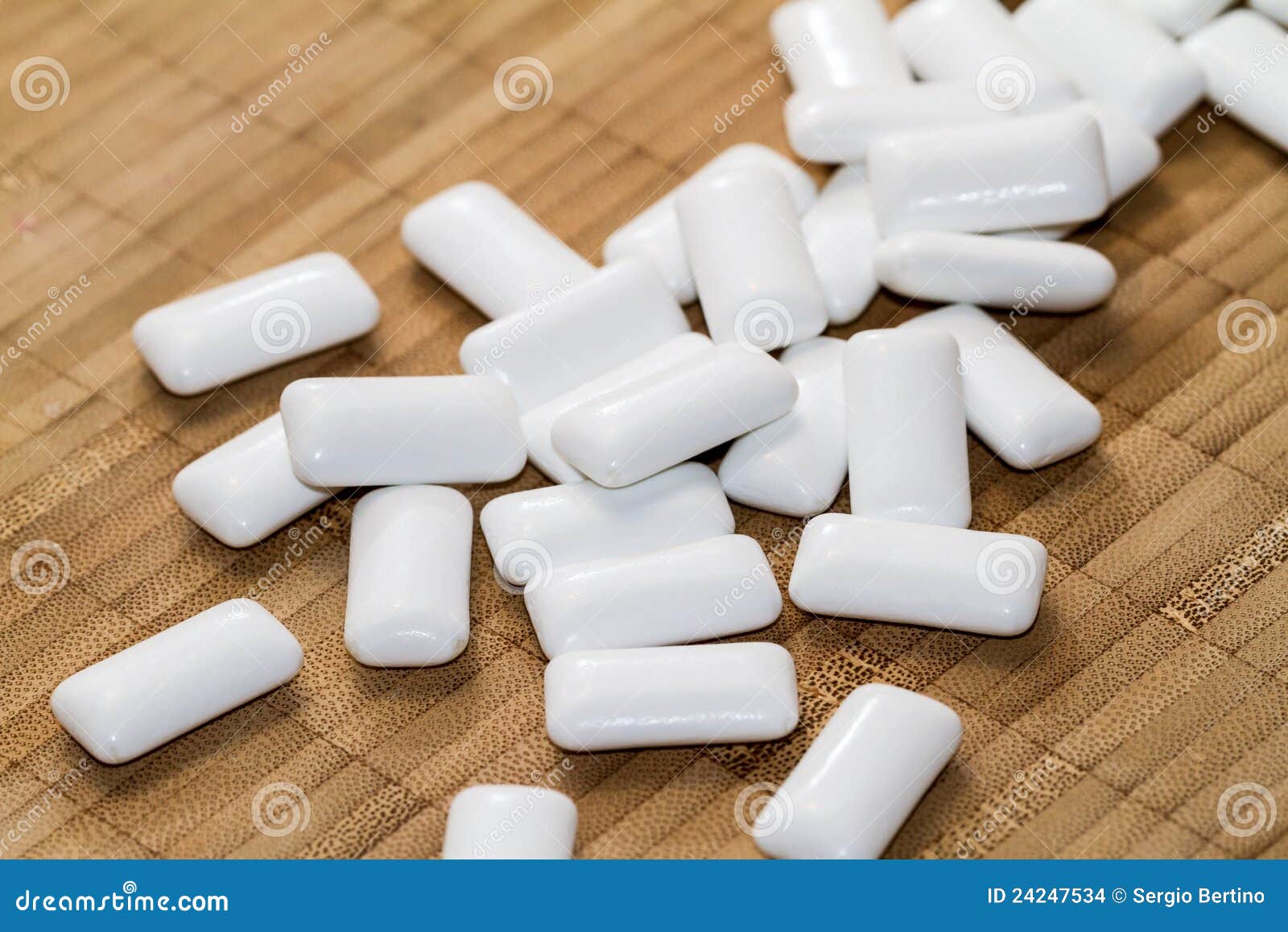 Mint chewing gum stock photo. Image of chew, teeth, sweeten - 24247534