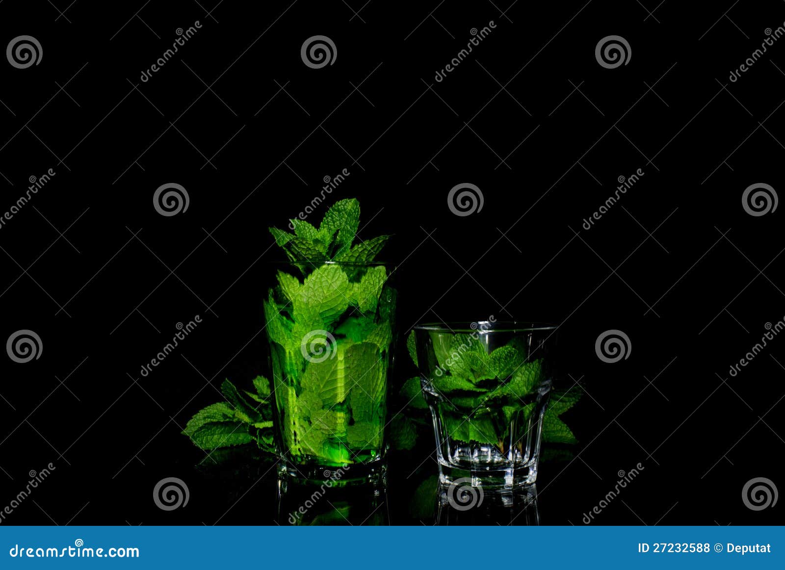 Mint Glass on Black Background Stock Photo - Image of herbal, plant ...