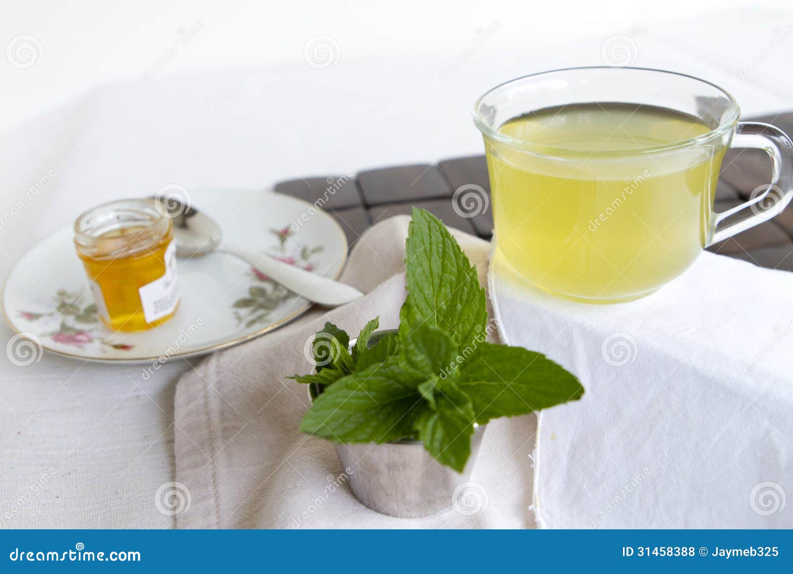 Mint Green Tea stock photo. Image of beverage, spoon - 31458388