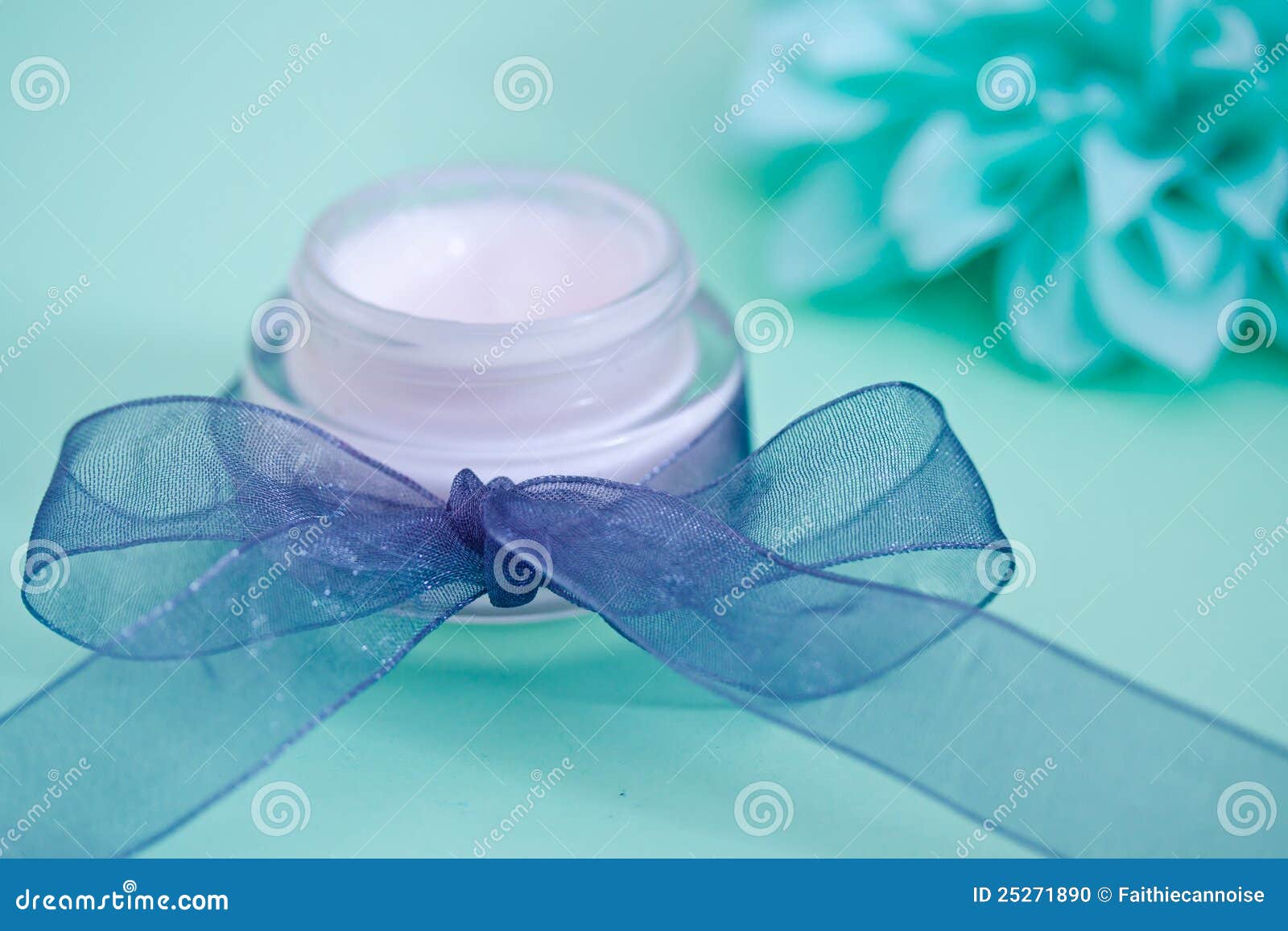 Mint/menthol Based Spa Beauty Products Stock Photo - Image of lotion ...