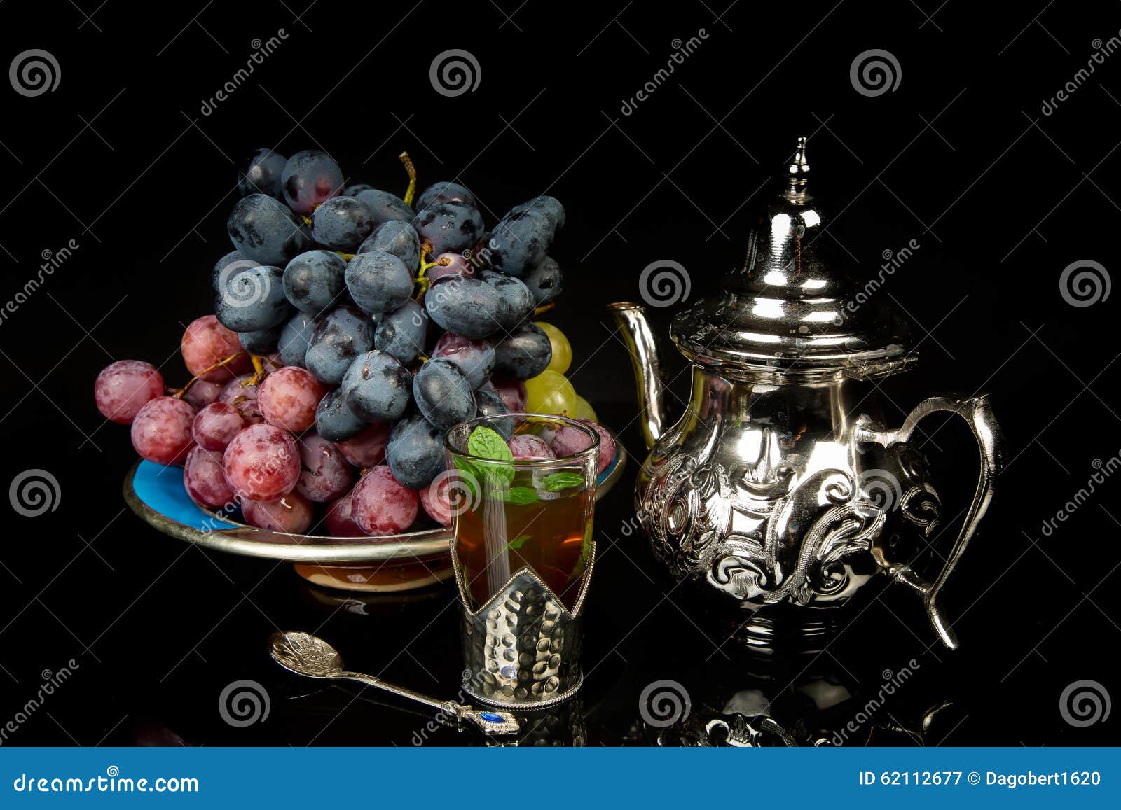 Mint tea and grapes stock image. Image of plant, bright - 62112677