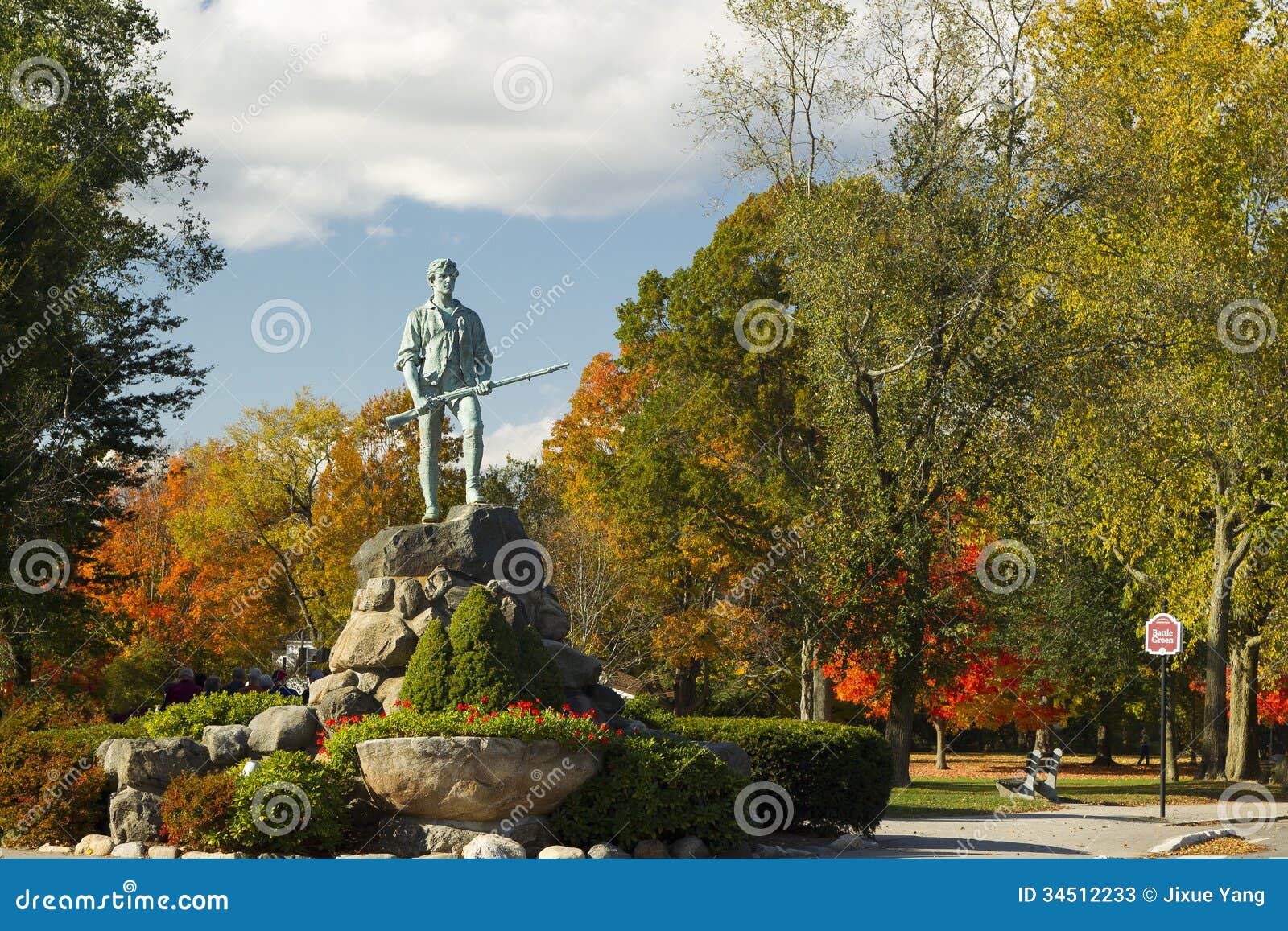 Minuteman Statue & Battle Green Stock Image - Image of statue ...