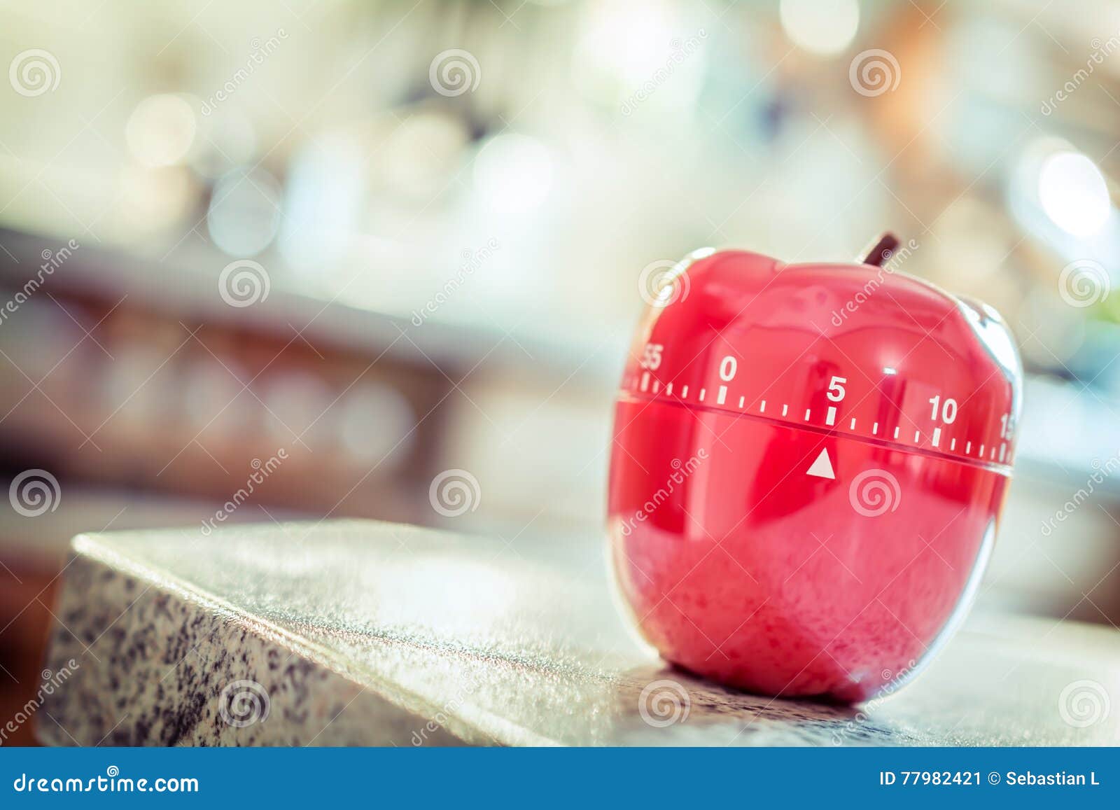 5 Minutes - Red Kitchen Egg Timer in Apple Shape Stock Image - Image of ...