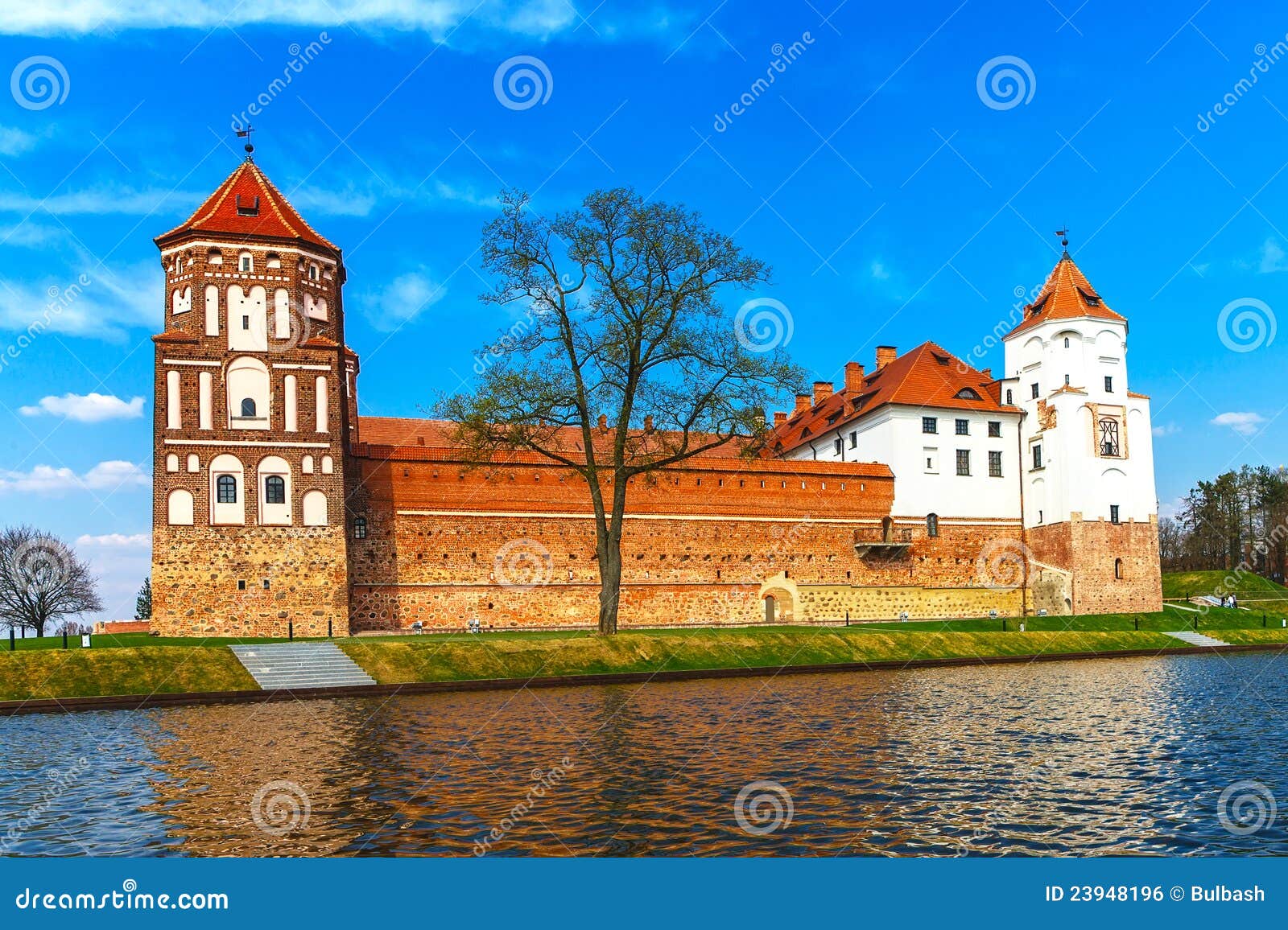 Mir Castle Complex stock photo. Image of knight, majestically - 23948196