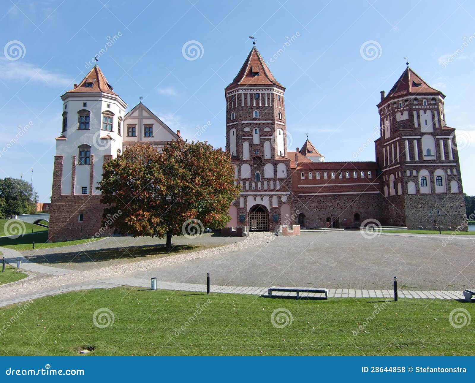 Mir Castle Complex (Belarus) Stock Photo - Image of heritage, unesco ...