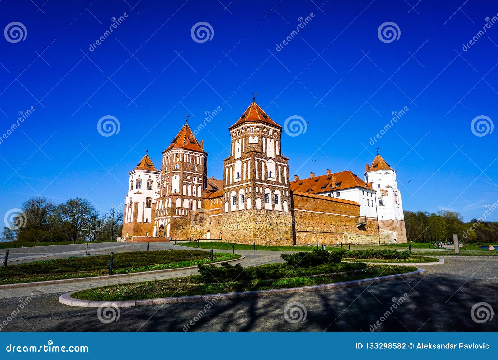 Mir Castle Complex Side View Stock Photo - Image of building, beauty ...