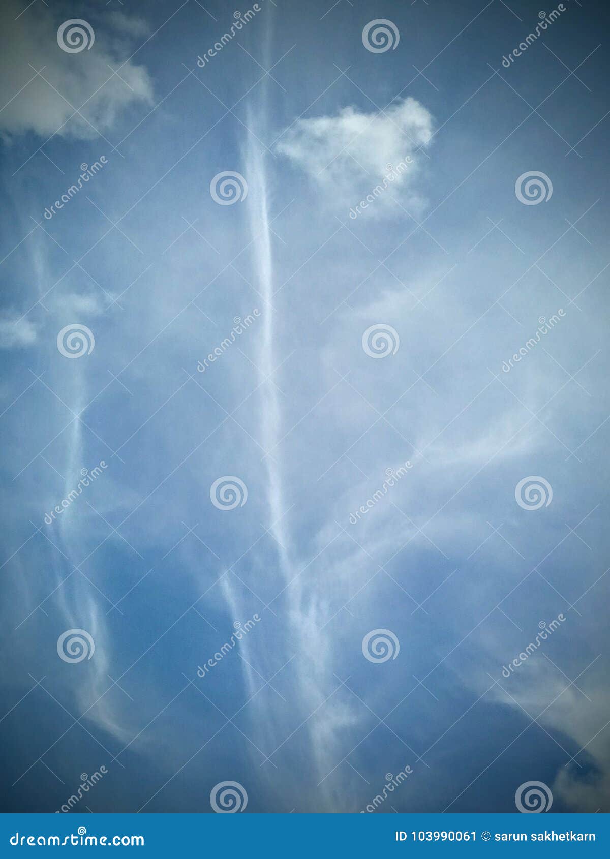 Straith line cloud stock image. Image of miracle, teritory - 103990061