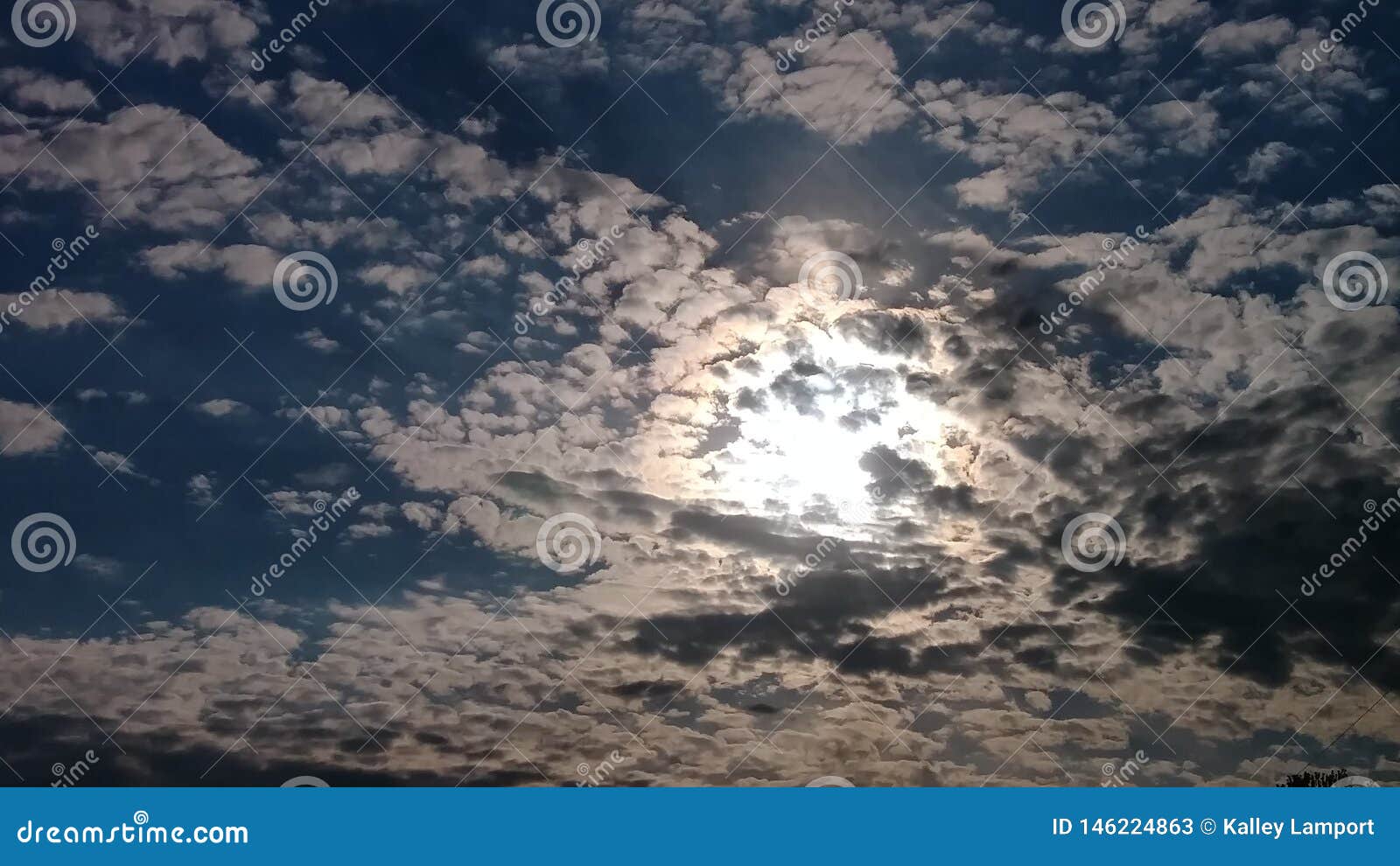 Miracle Ripple Clouds Sun Peeking through Stock Image - Image of ...