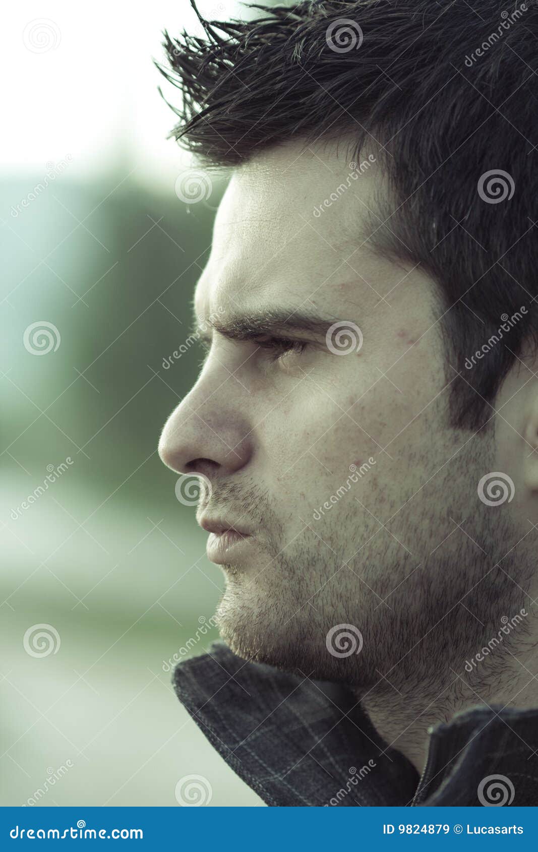 Mirada triste imagen de archivo. Imagen de pensamiento - 9824879