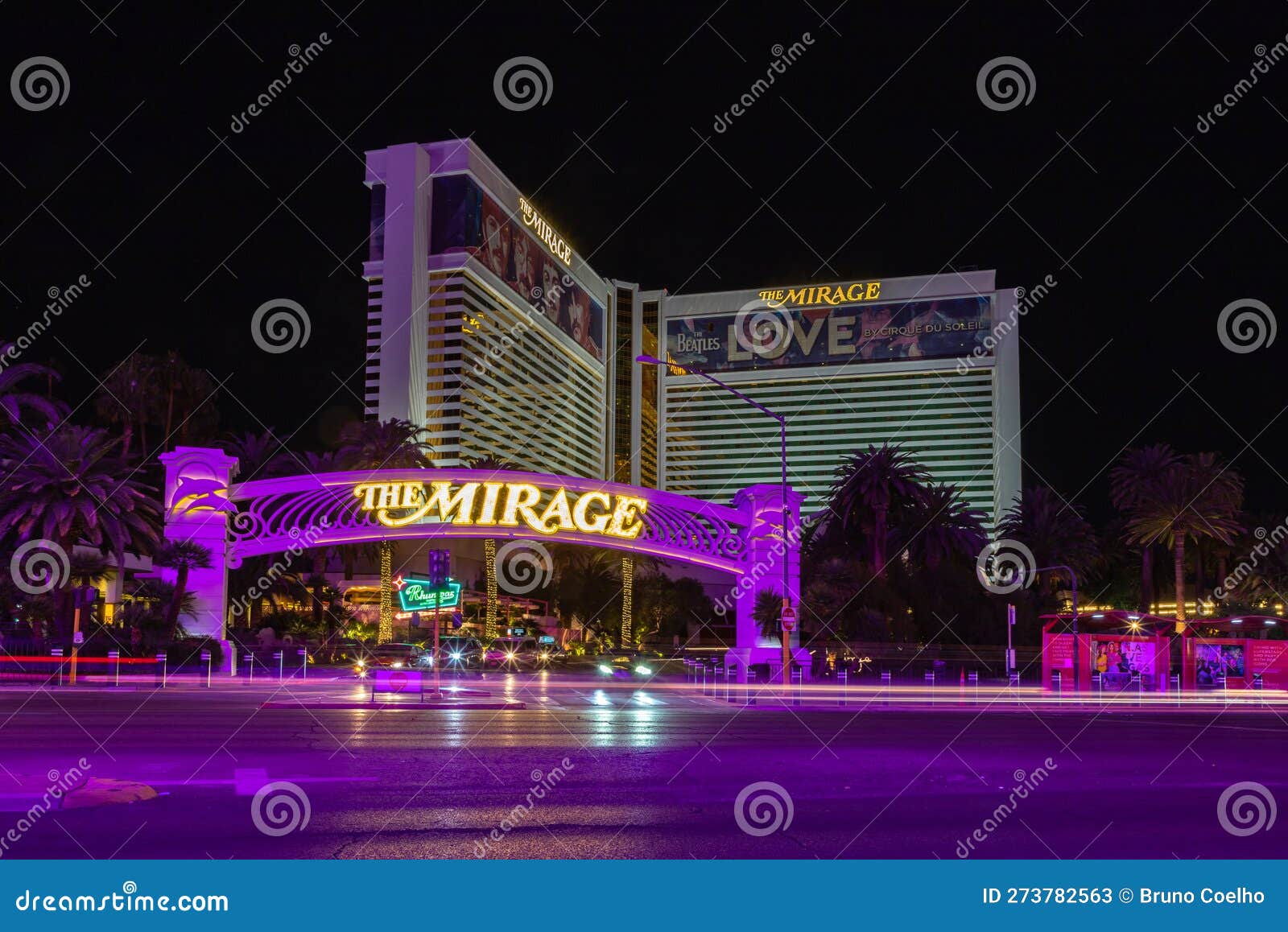The Mirage at Night editorial stock photo. Image of cirque - 273782563