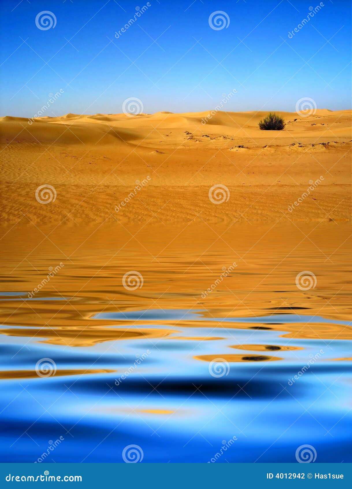 Miraggio fotografia stock. Immagine di oasi, orientale - 4012942