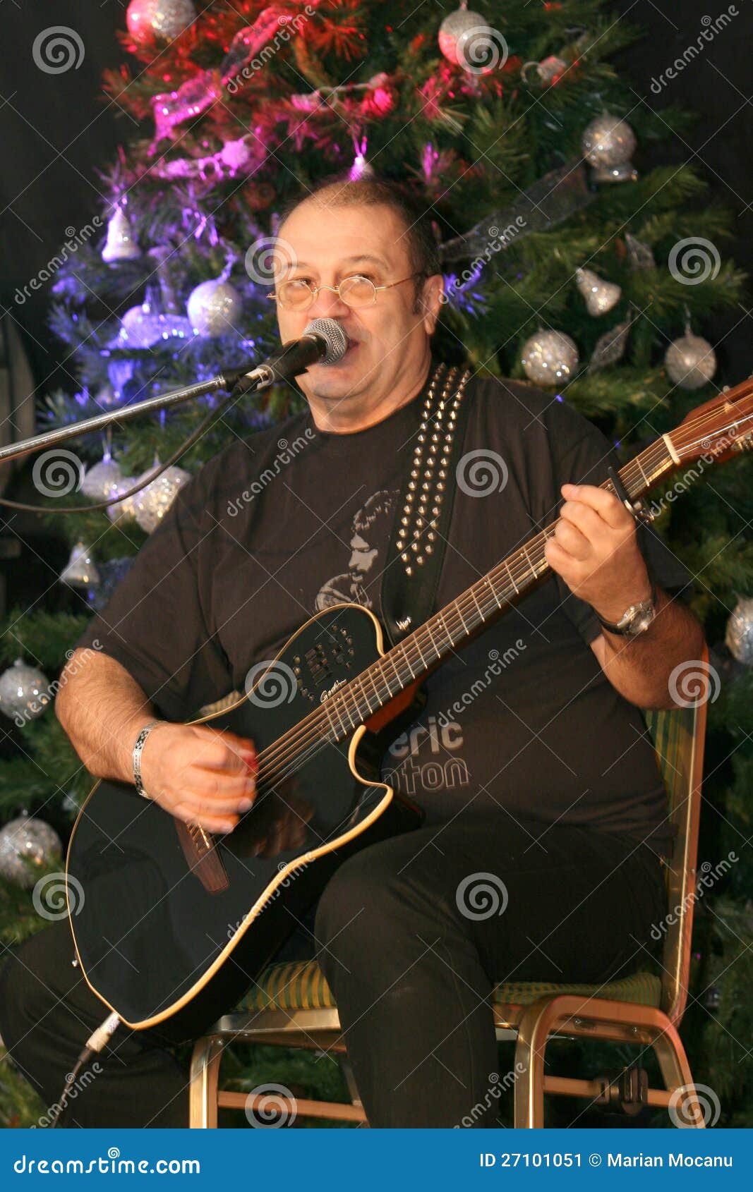 Mircea Baniciu editorial photo. Image of guitar, strap - 27101051