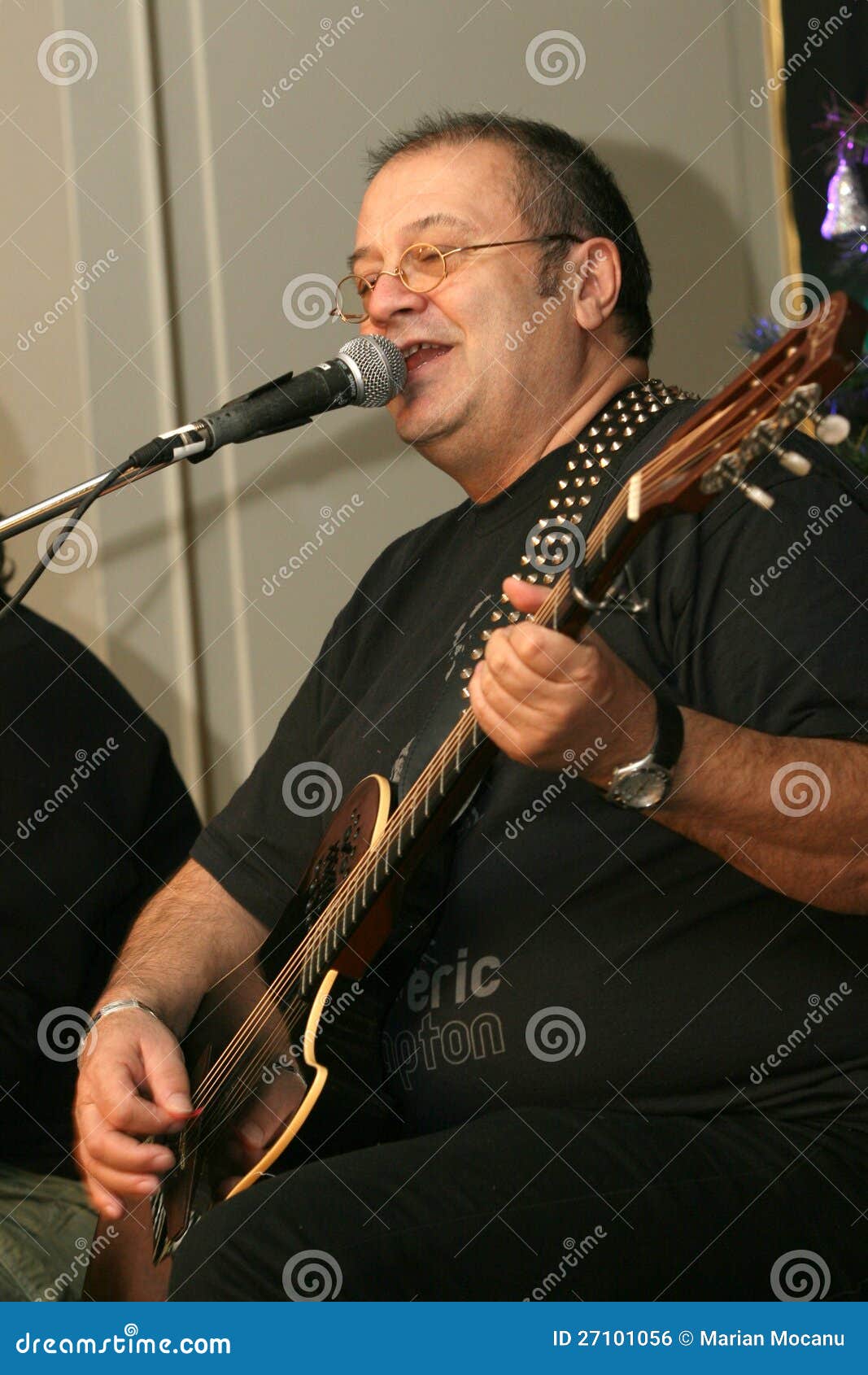 Mircea Baniciu editorial photo. Image of party, romania - 27101056