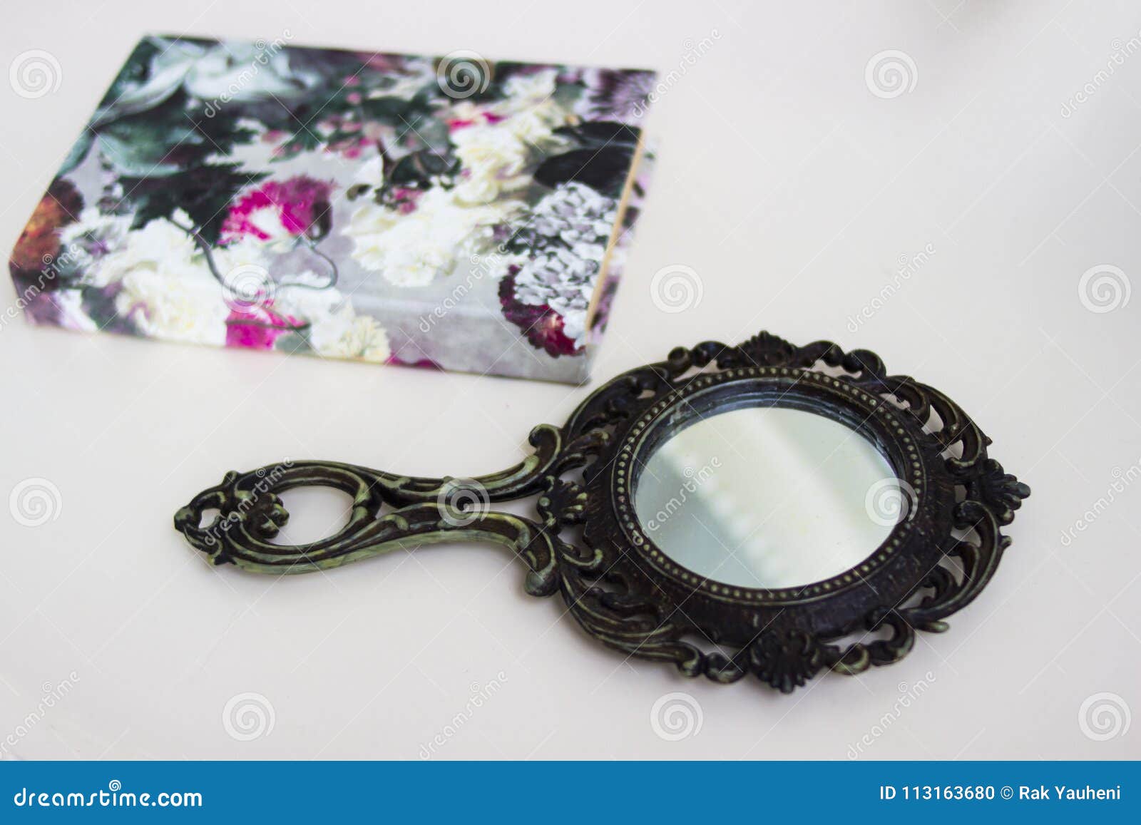 Magic Mirror Fairy Tale Stock Images - Download 175 Royalty Free Photos