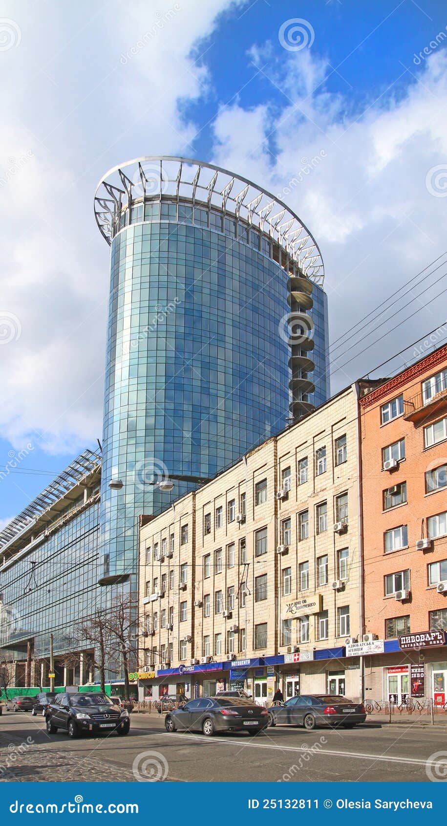 Mirror Tower of Biness-centein Editorial Photo - Image of abstraction ...