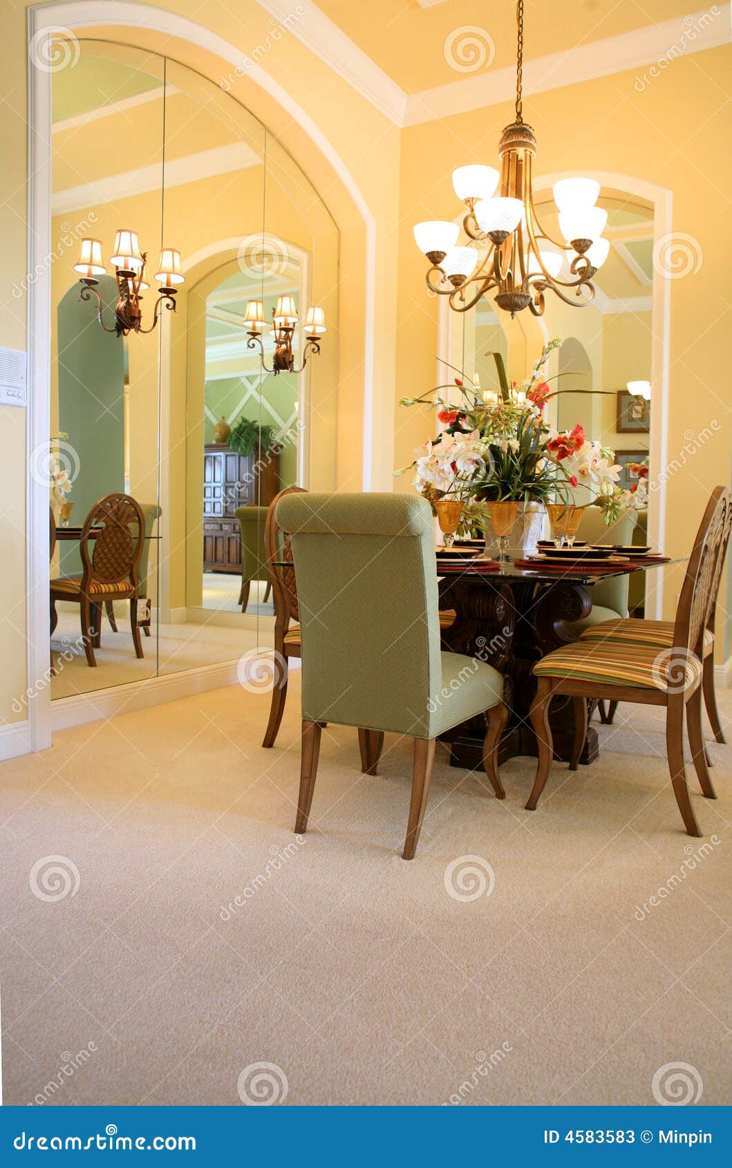 Mirrored Dining Room(view 2 Stock Image - Image of dining, wine: 4583583